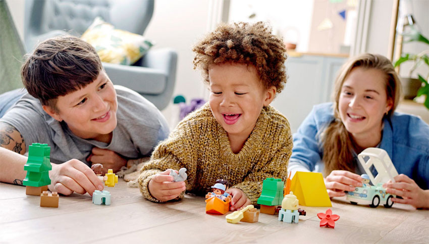 Lego Duplo 10946 - Avventure in famiglia sul Camper Van - Mattoncini.net