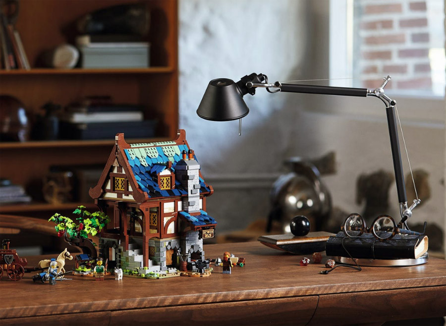 Lego Ideas 21325 - Fabbro Medievale - Mattoncini.net