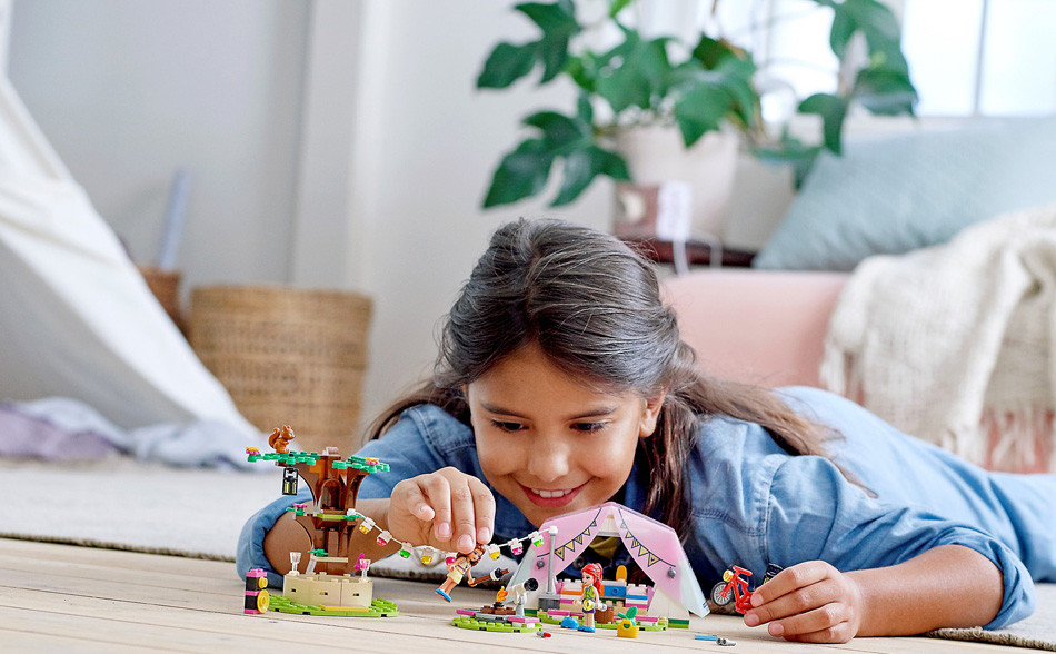 Lego Friends 41392 - Glamping nella natura - Mattoncini.net