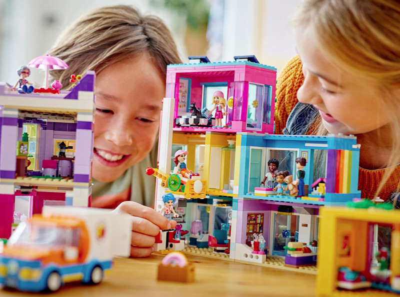 Lego Friends 41704 - Edificio della strada principale - Mattoncini.net