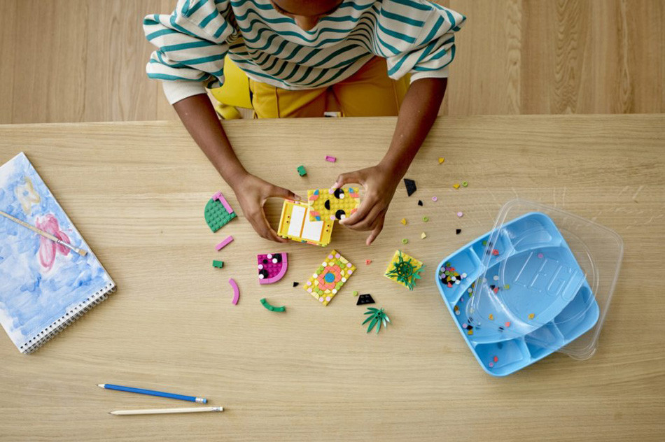 Lego DOTS 41906 - Ananas Portapenne - Mattoncini.net