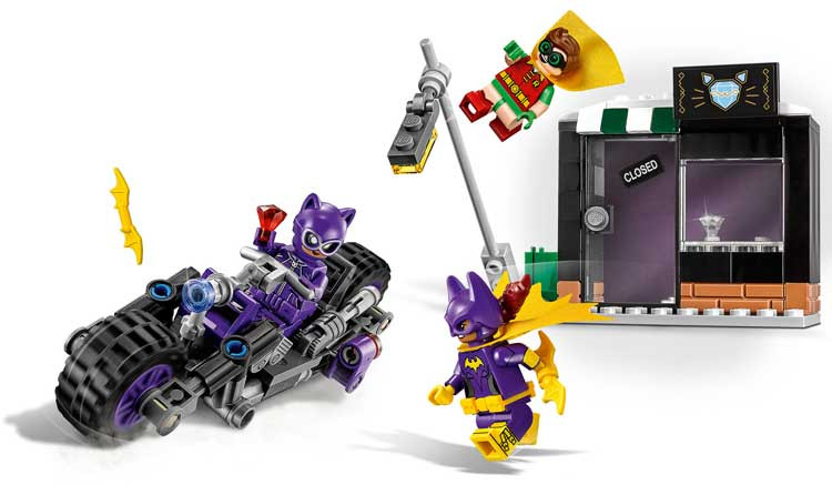 Lego Superheroes 70902 - L'inseguimento sulla Catcycle di Catwoman ...