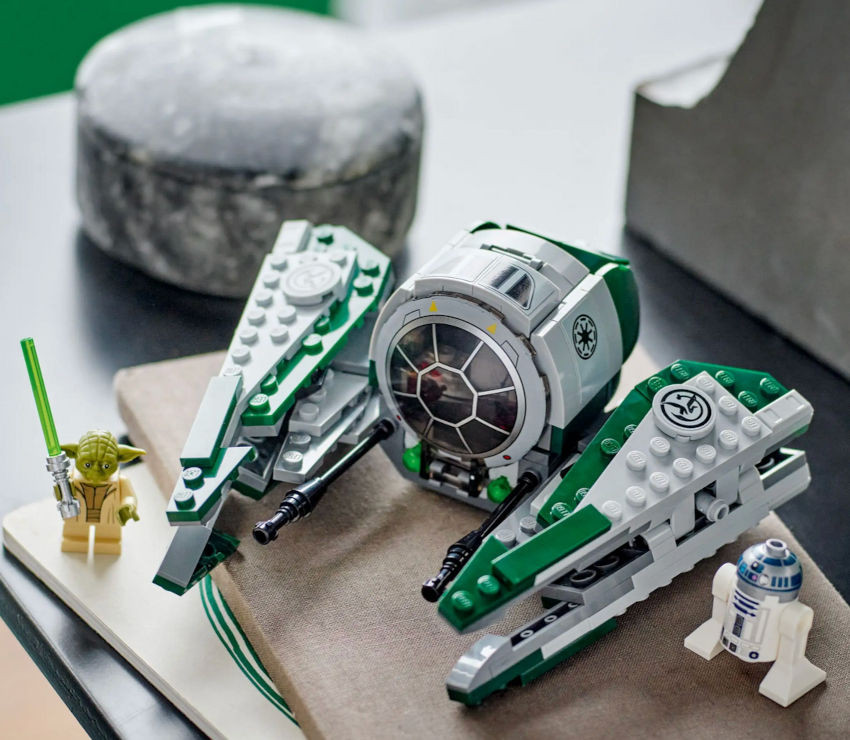 Lego Star Wars 75360 - Jedi Starfighter™ di Yoda - Mattoncini.net