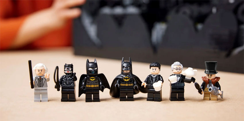 Lego Superheroes DC Comics - Batcave™ Shadow Box 76252 - Mattoncini.net